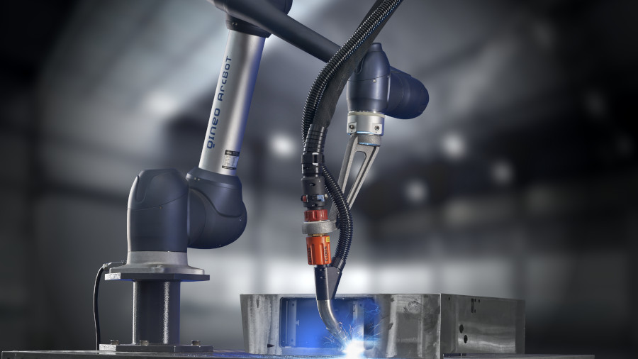 Innowacyjna technologia śledzenia spoiny w cobocie Cloos | MM Magazyn ...