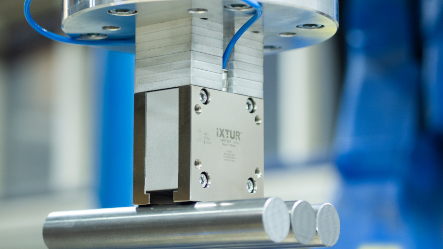 Kontrolowane chwytaki magnetyczne Ixtur | MM Magazyn Przemysłowy